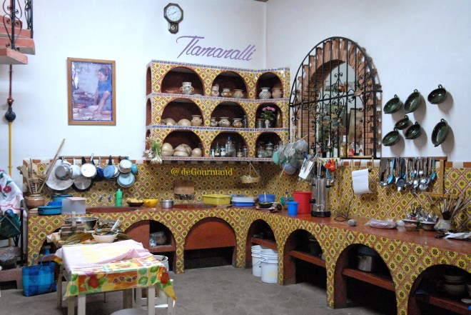 ELLA ES ABIGAIL MENDOZA: LA FAMOSA COCINERA ZAPOTECA DE «TLAMANALLI ...